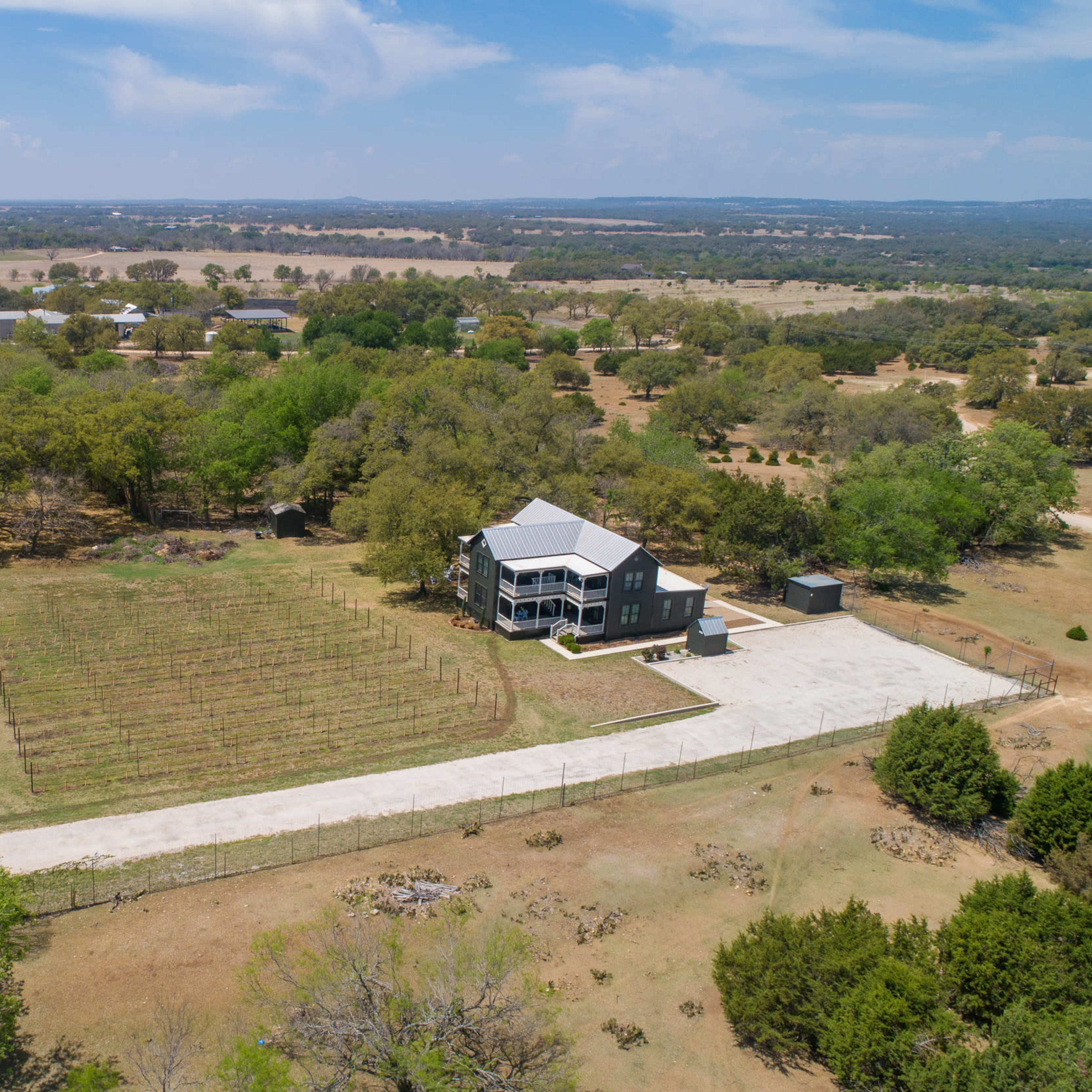 19 Best Wineries Near Me | Peerspace