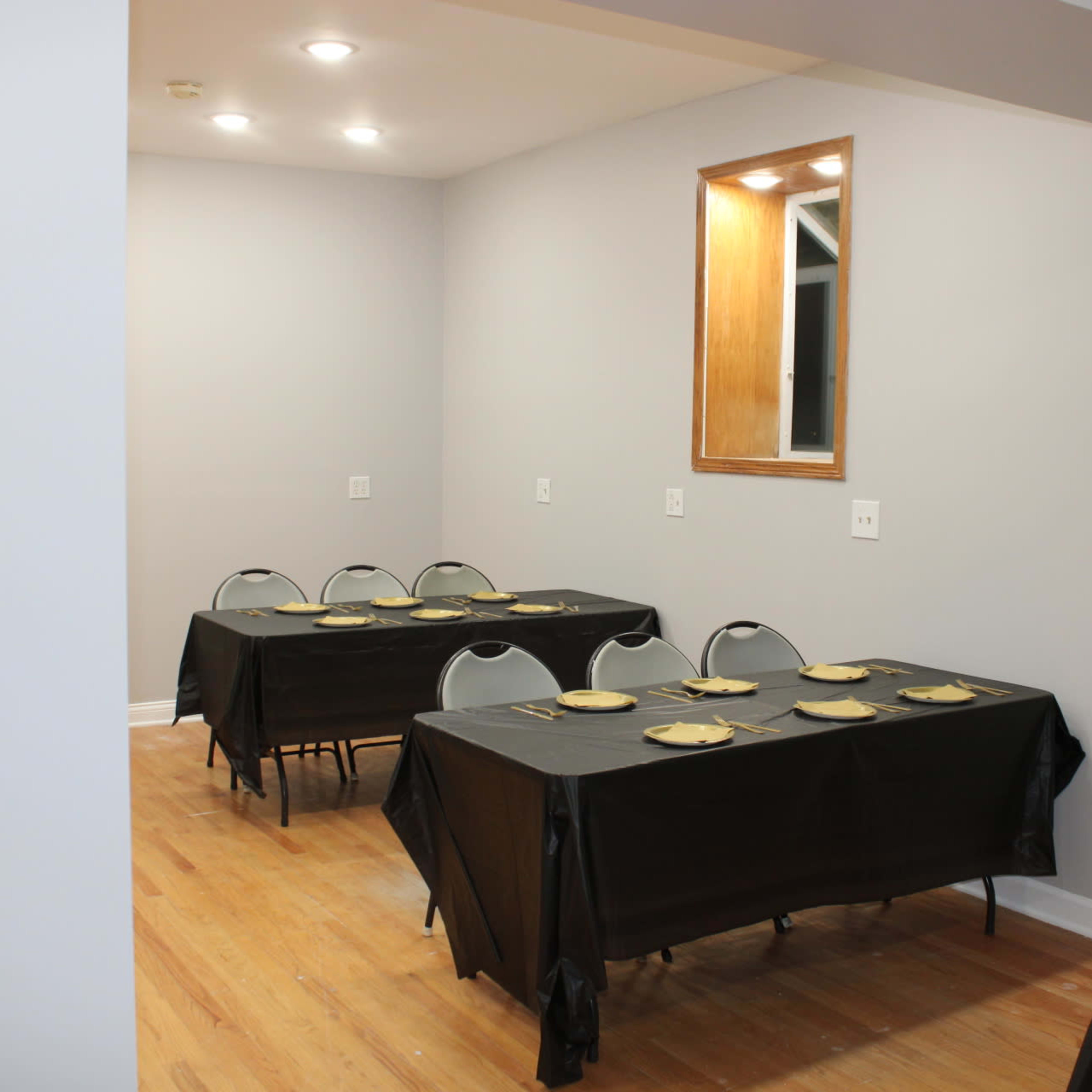 10 Best Karaoke Bars For Rent By The Hour Near Me | Peerspace