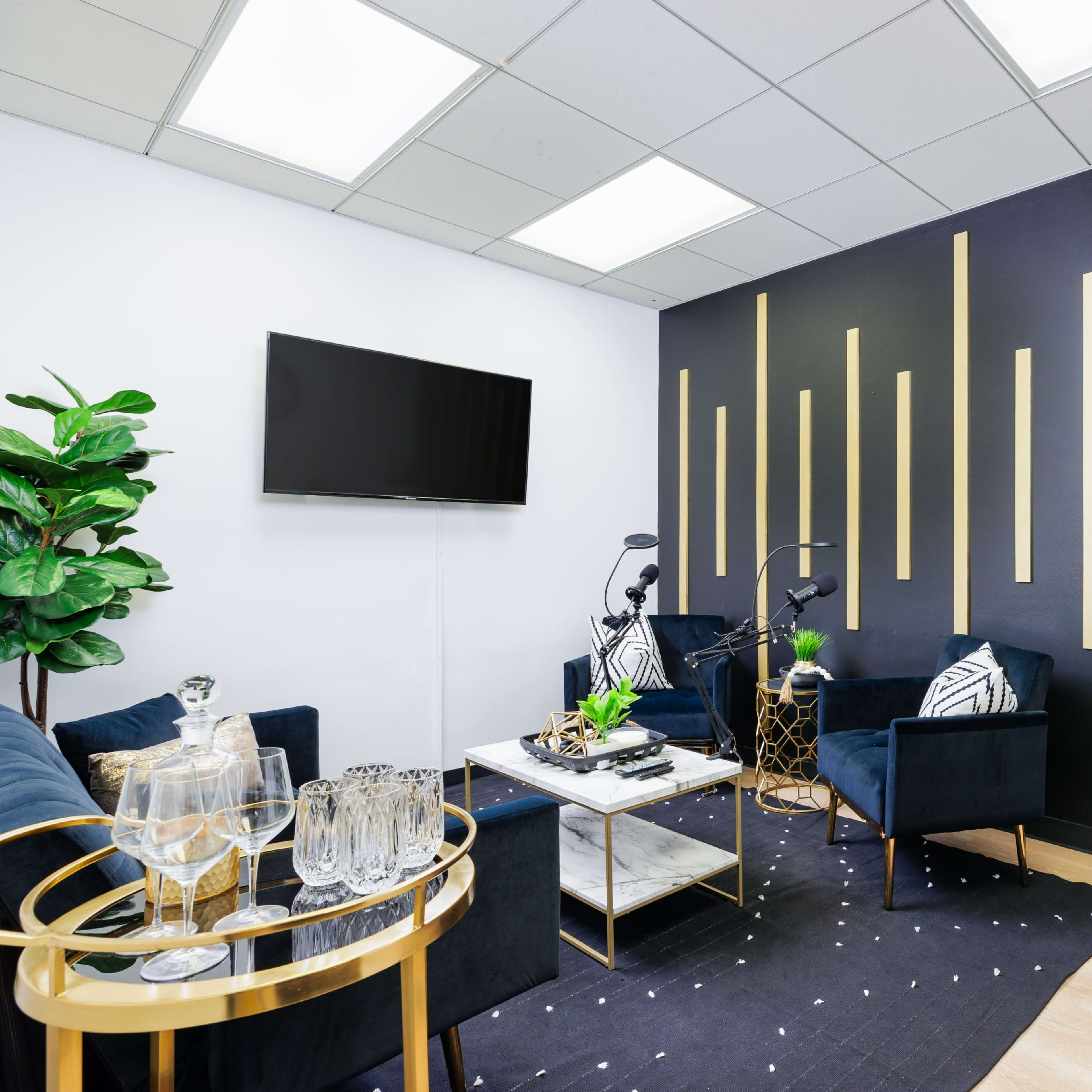 10 Best Unique Podcast Studios & Rooms for Rent Near Me | Peerspace