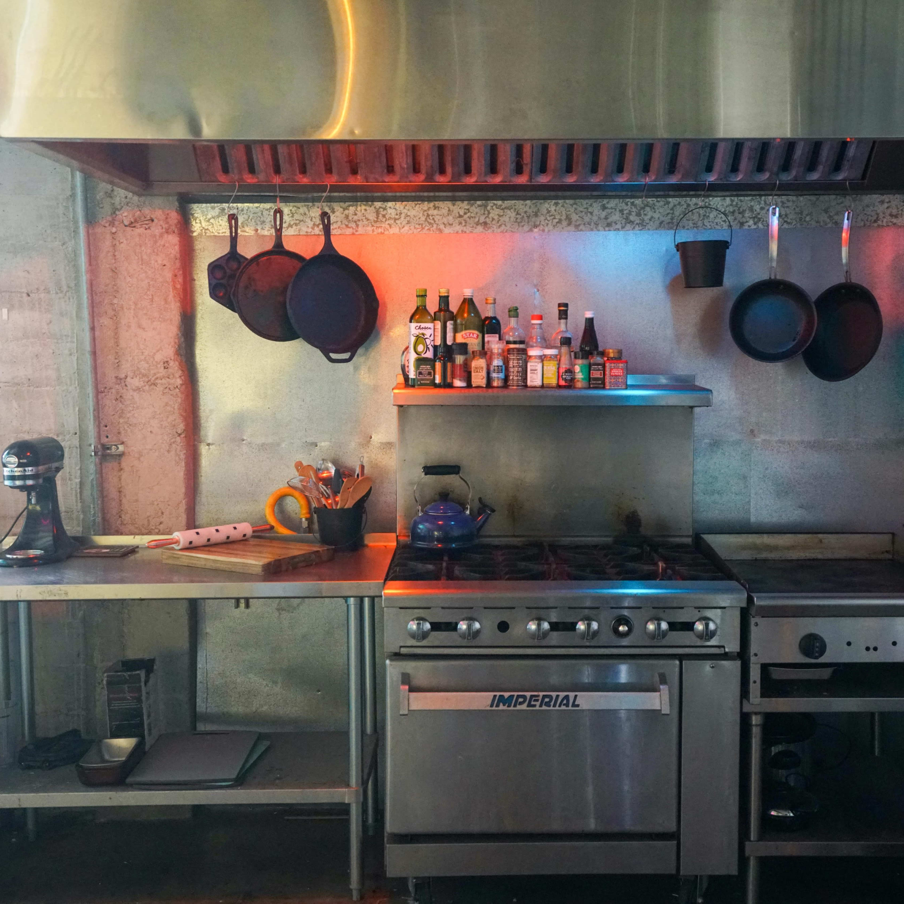 10 Best Commercial & Industrial Kitchens for Rent Near Me | Peerspace