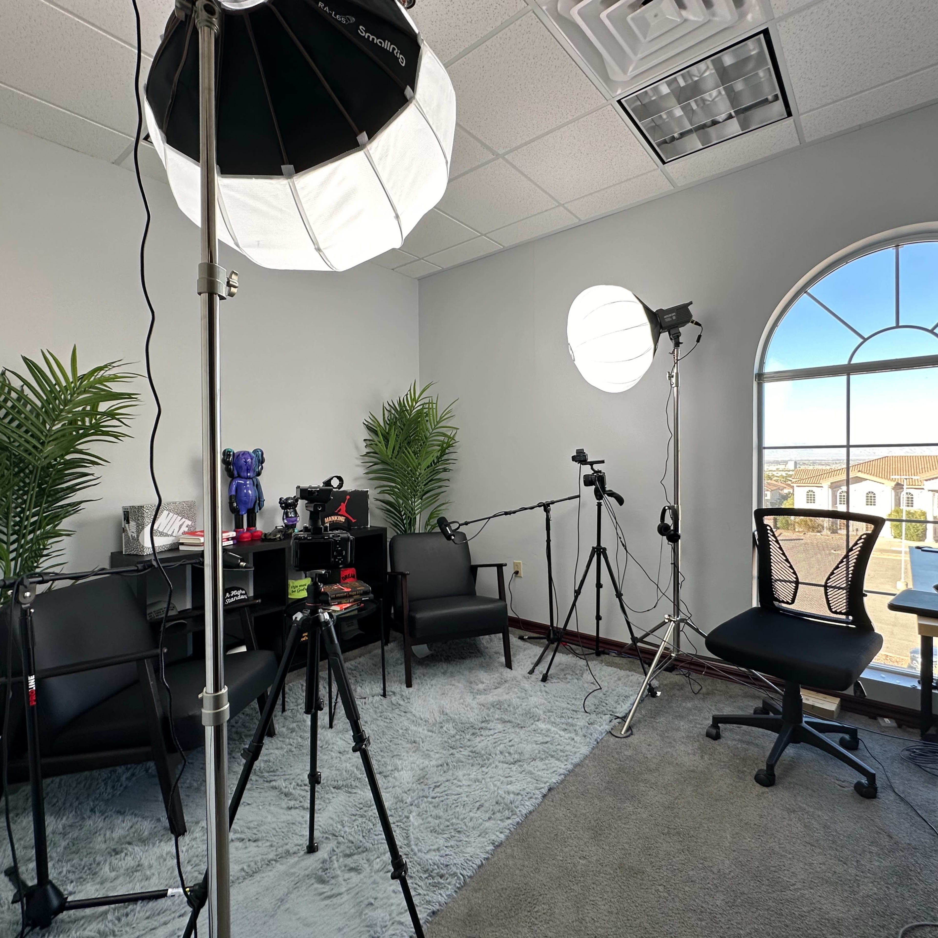 4 Best Podcast Studios In Henderson, NV | Peerspace