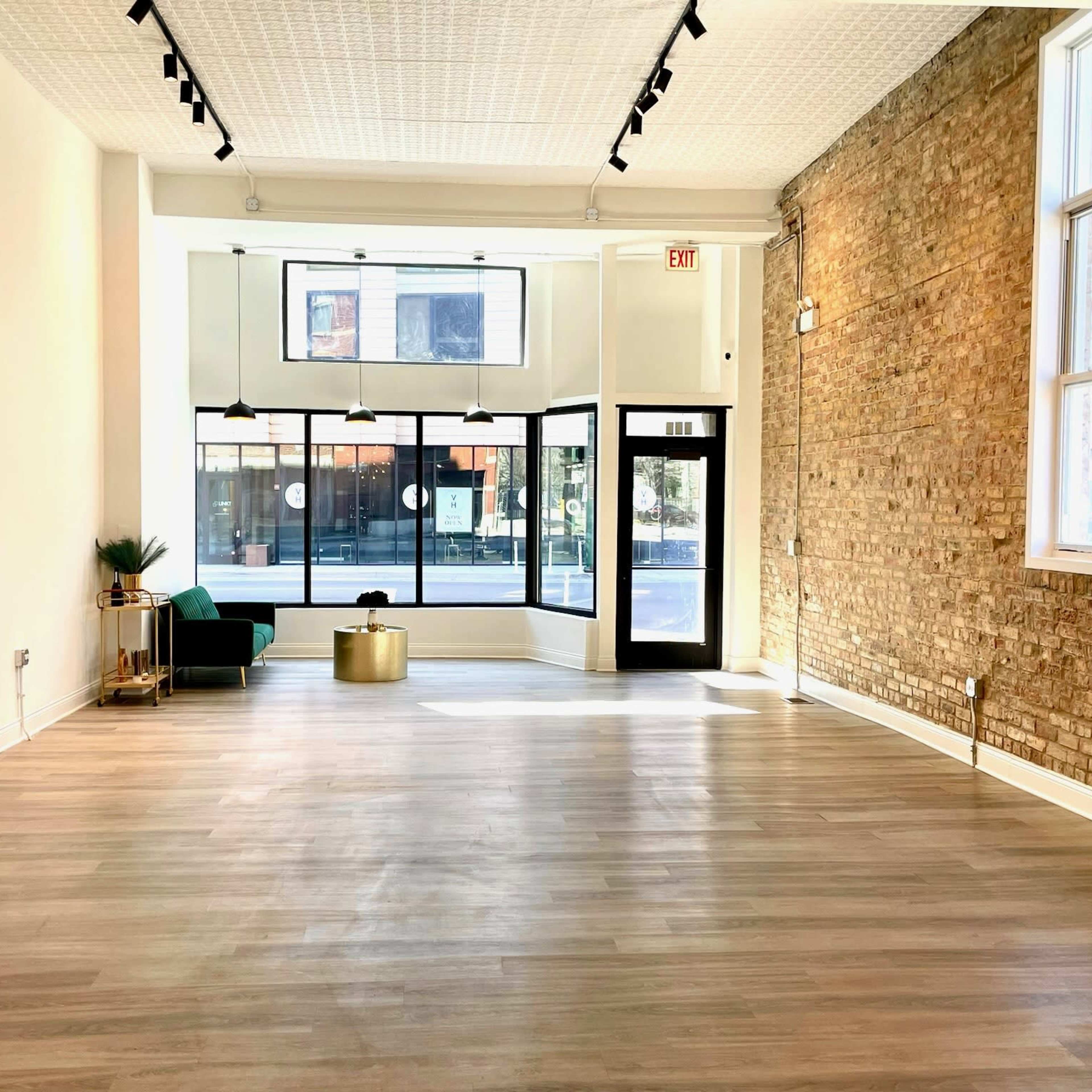 36 Best Party Halls In Chicago, IL | Peerspace