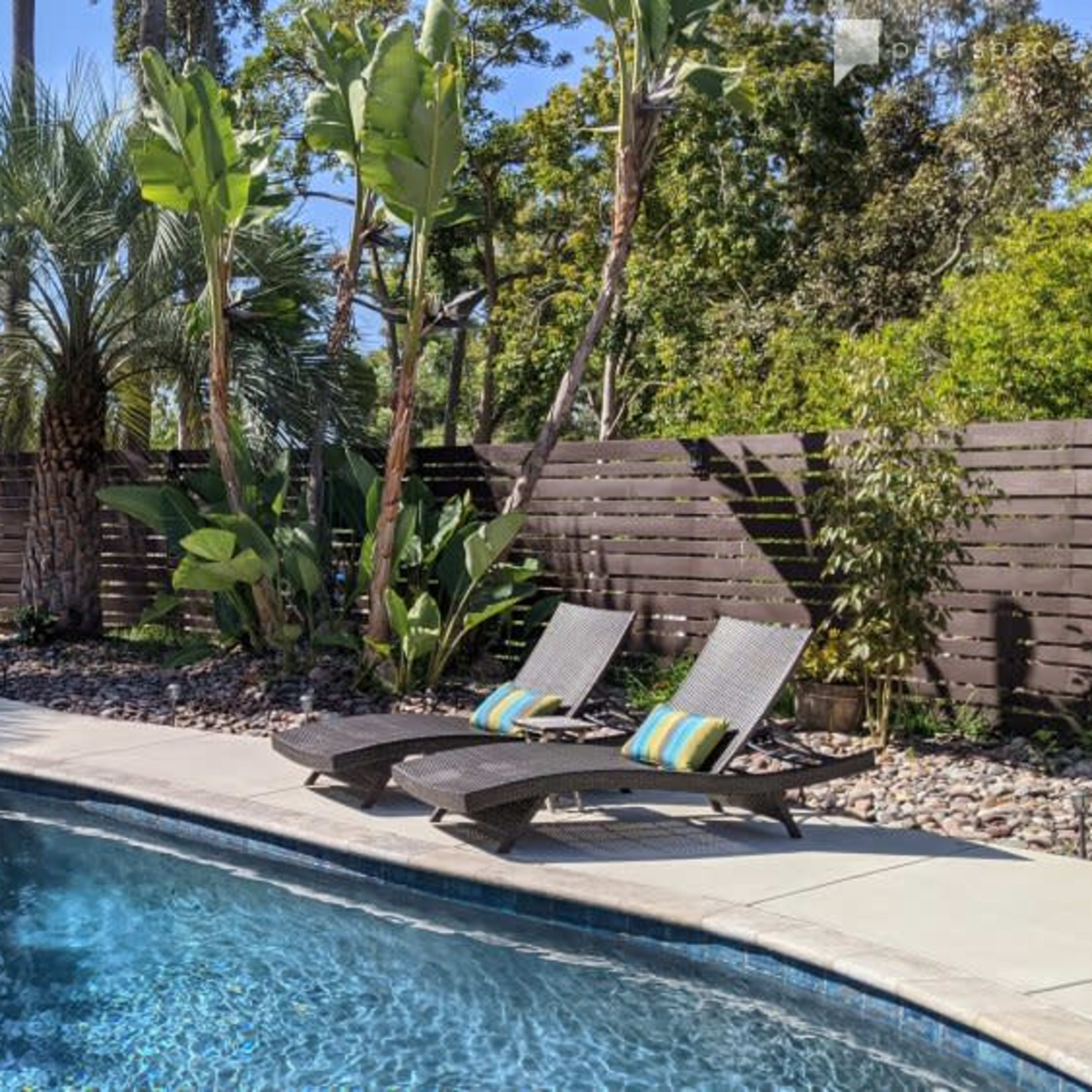 10 Best Spaces With a Swimming Pool for Rent Near Me | Peerspace