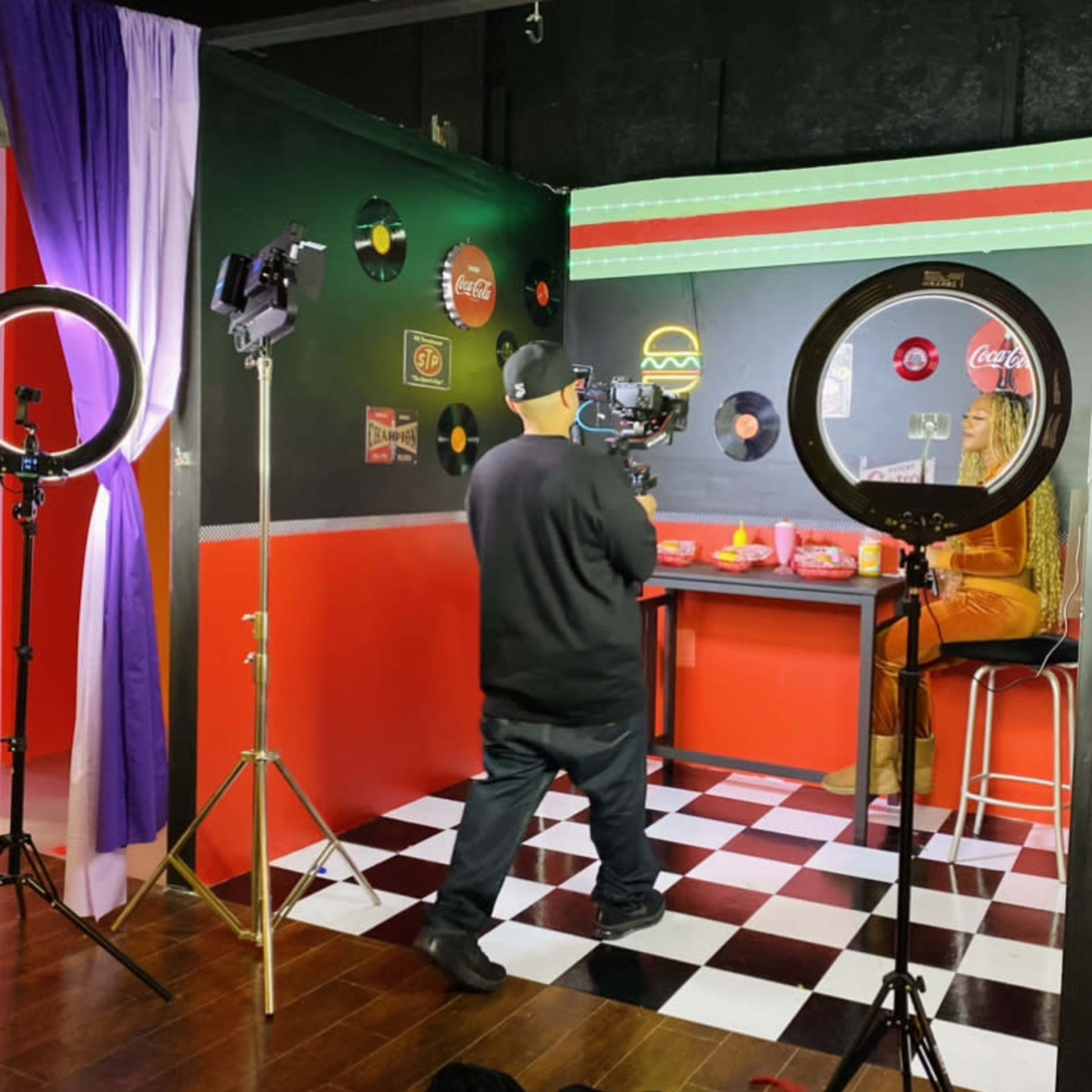 10 Best Vintage & Retro Locations for Rent Near Me | Peerspace