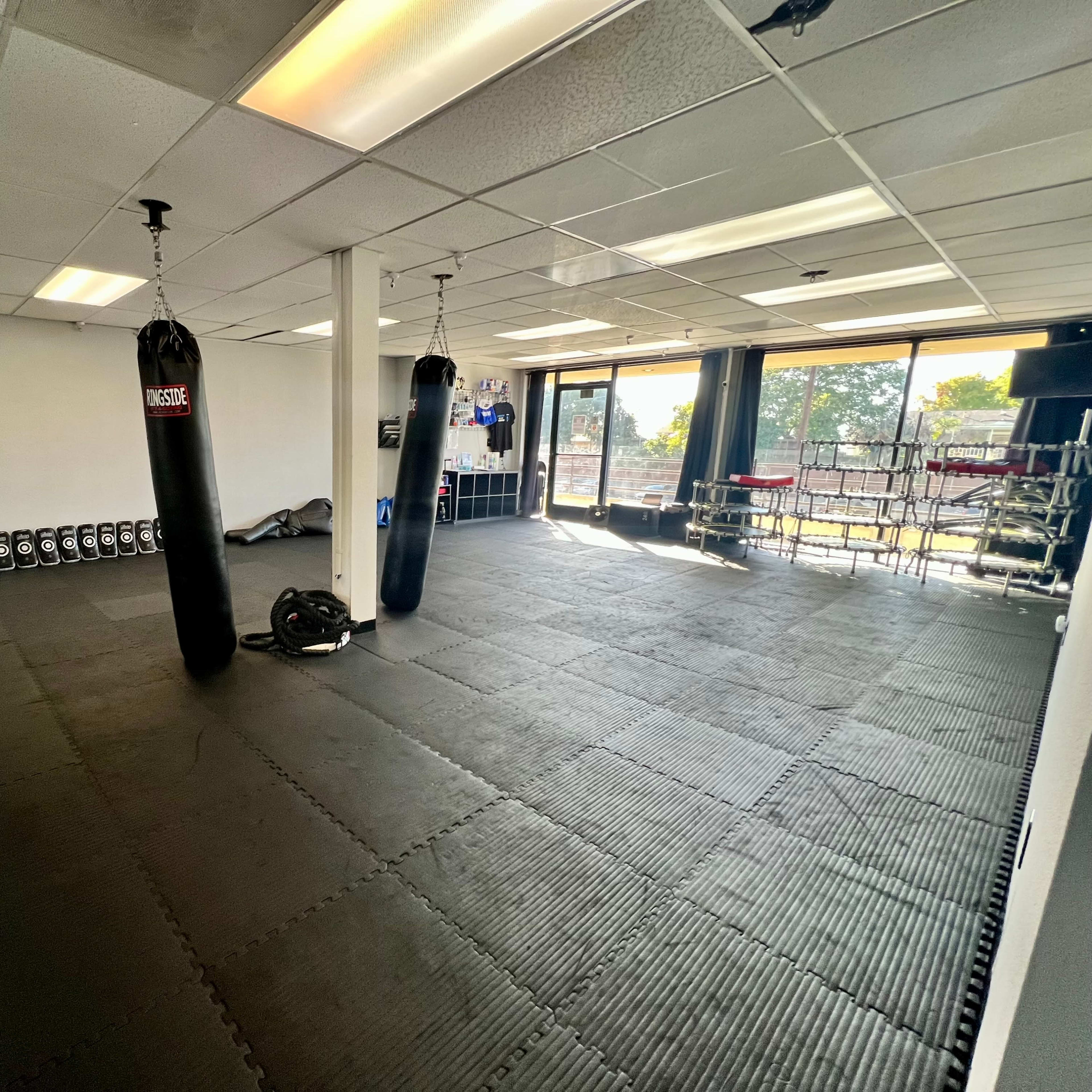 The Best Muay Thai or Kickboxing Gyms for Rent Near Me | Peerspace