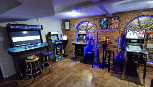 10 Best Unique Bars for Rent Near Me | Peerspace