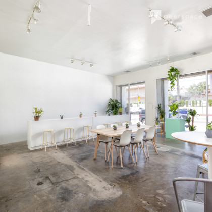 Top 10 Team Building Venues Near You | Peerspace