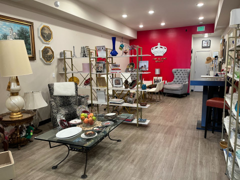 Chic Retail/Boutique Shop, Encino, CA | Production | Peerspace