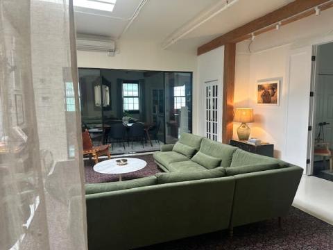 Amazing huge, bright Dumbo loft with studio production space, Brooklyn ...