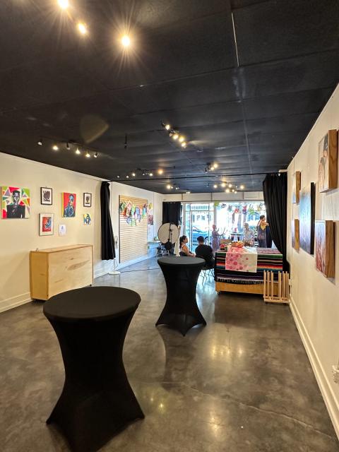 Flexible retail/gallery space with easy access to cozy back bar | Jet ...