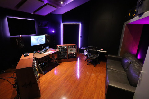 Private Recording Studio with High-Quality Audio, Woodland Hills, CA ...