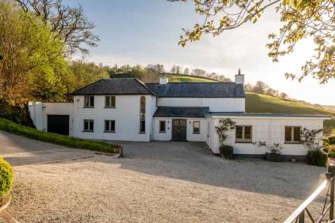 LONGLANDS FARM | DEVON FARMHOUSE LAKESIDE VIEW, ILFRACOMBE | Production ...