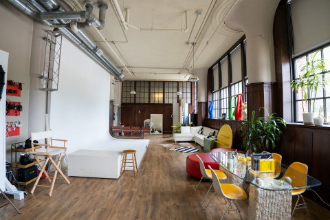 Pop Shell Studio | Colorful Downtown Studio with High Ceilings ...
