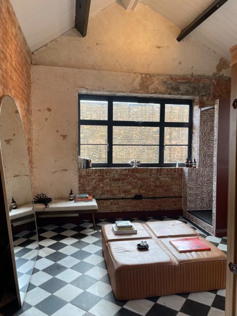 Luxury Private Infrared Sauna Space, London | Production | Peerspace