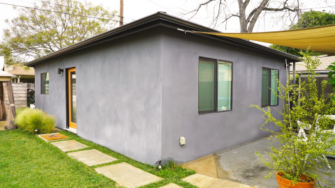 Modern and Modular Guest House in Quiet Neighborhood, Altadena, CA ...