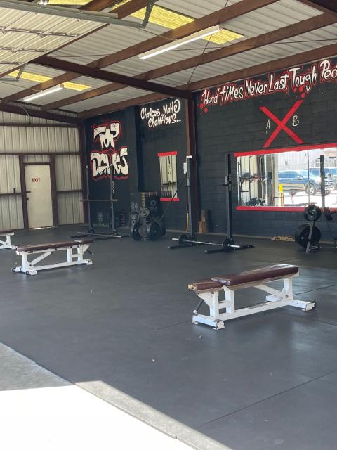 Spacious warehouse used as training gym, Jefferson, LA | Event | Peerspace