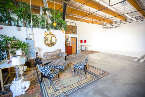 Epic Studio with 25ft Cyc + variety of Stages and Props, LOS ANGELES ...