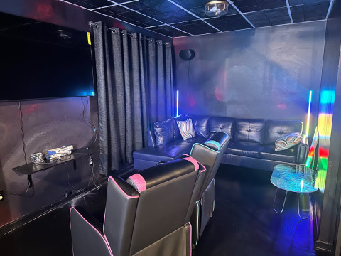 Game Chamber Studios | Game Room Lounge with Cozy yet Energetic ...