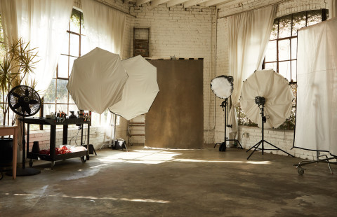 Downtown Industrial Photo Studio With Lots Of Character / Lighting ...