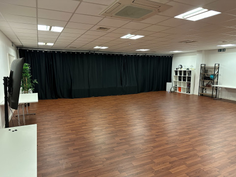 Large studio space with black curtains, London | Production | Peerspace