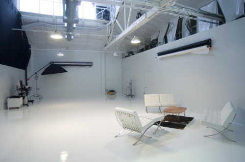 Studio Nemo | “Roomy Modern Studio with Soaring Ceilings in Portland's ...