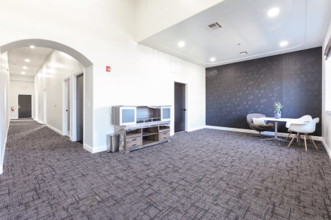 Convenient Office & Flex Suite with Easy Airport Access, Las Vegas, NV ...