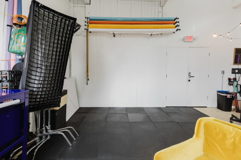 The BlahBlah Lab - Natural Light Photo/Podcast Studio, Newark, NJ | Production | Peerspace