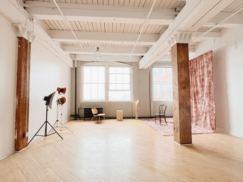 Pilsen River Loft Studio, Chicago, IL | Production | Peerspace