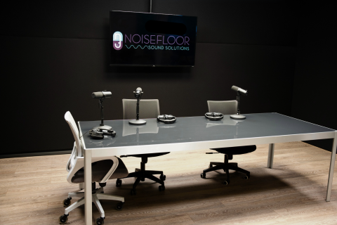Podcast Stage, Chicago, IL | Production | Peerspace