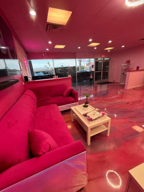 A Great Place For Pretty Girly Photos, LAS VEGAS, NV | Production ...