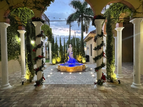 Opulent Occasions: The Premier Venue for Extravagant Events, Hollywood ...