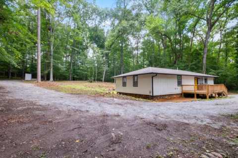 Decatur Oasis , very Secluded, Ellenwood, GA | Production | Peerspace