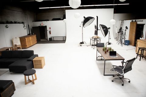 Professional Photo Studio and Creative Space (3000 sq. ft.), Long Beach ...