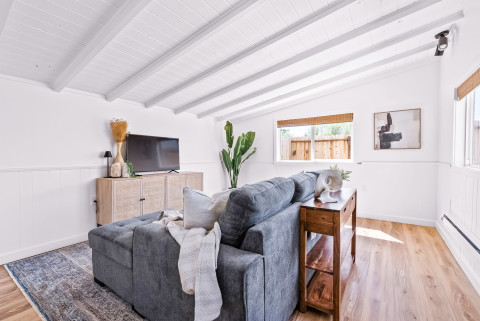 Fully remodeled, modern, private cottage in Spokane Valley. Tons of ...