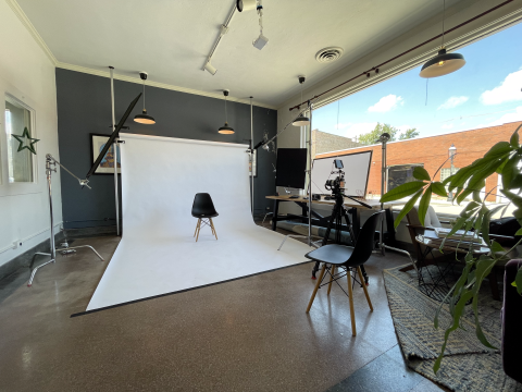 Art-Filled Creative Studio in Riverside - Inspire Your Creativity ...