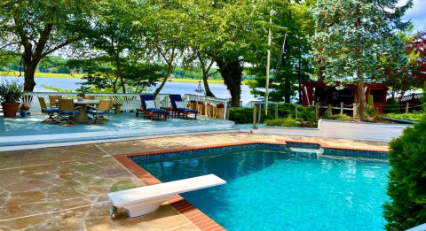 Waterfront Paradise Pool at Quantico Creek, Dumfries, VA | Production ...