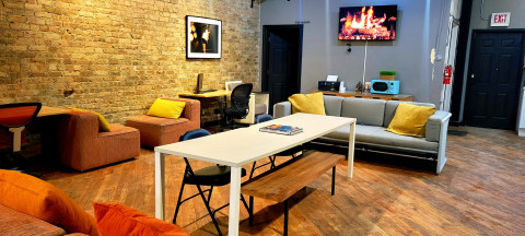 Studio 424 | Storefront in Wicker Park, Chicago, IL | Event | Peerspace