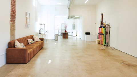 Spacious High Ceiling Studio on the East Side, Los Angeles, CA | Event ...