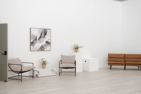 Suisse Studio | Natural Light White Production Studion North Houston ...