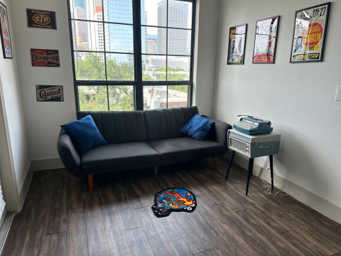 Photo-Ready MCM Space w/ Rooftop & City Views, HOUSTON, TX | Production ...