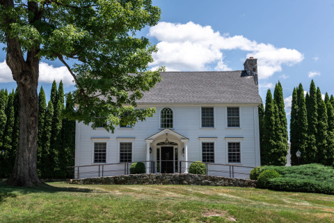 Historic 1750 Colonial Home, Warren, CT | Event | Peerspace
