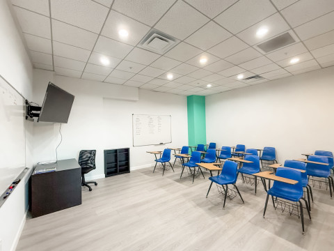 American English College | Bright and Modern, Fully Equipped Classroom ...