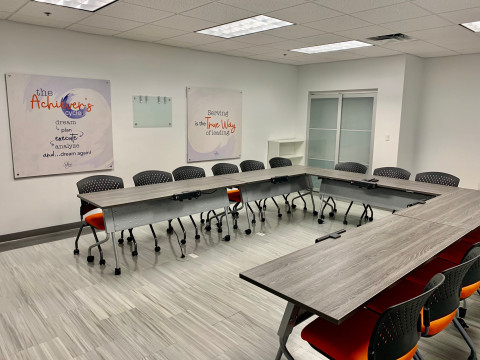 Modern Meeting / Training Room in Doral, MIAMI, FL | Off-Site | Peerspace