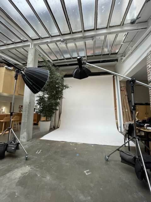 Studio Photo Parisien, Paris | Production | Peerspace