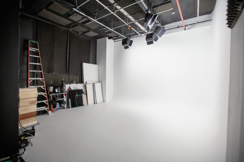 Midtown - White Cyc Stage, New York, NY | Production | Peerspace
