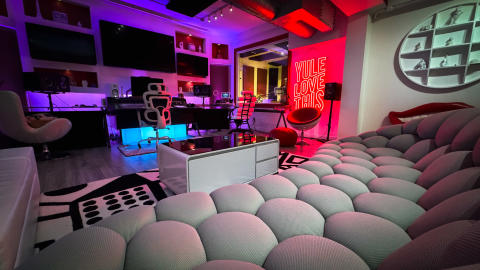 Unique Downtown content creation and recording studio, toronto ...