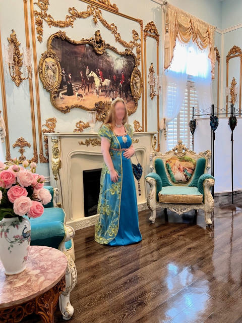 House with Period Sets and Fully Equipped Wardrobe Studio for ...