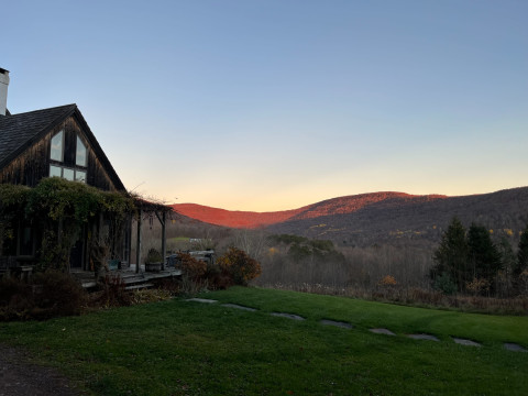 Gorgeous Mountain Views and Eclectic Cabin, Halcott Center, NY ...