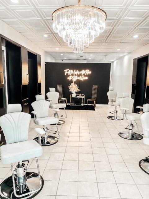 Upscale Salon Flex Space with Natural Light in Uptown Whittier ...
