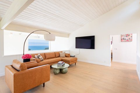 Malibu Ranch Beach | Modern Ocean View Malibu Home w/ Mini Golf & Spa ...